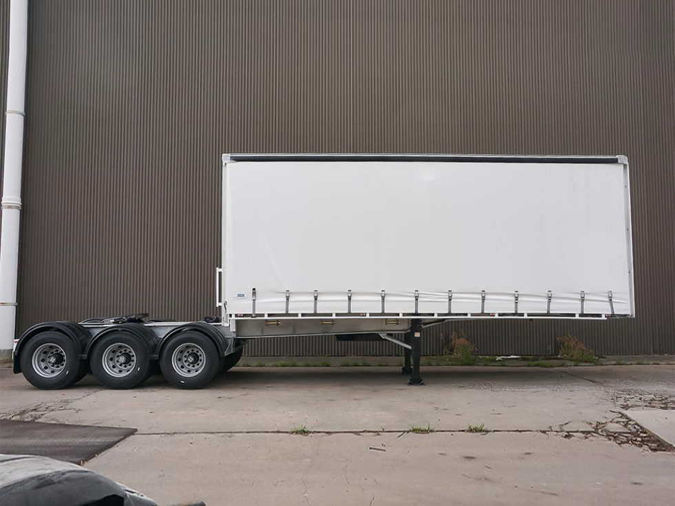 45’ 22 Pallet Straight Deck Trailer | Regal Trailers